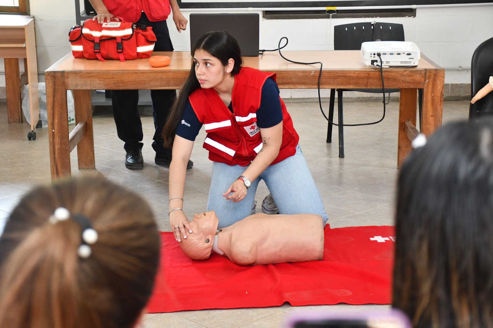 Cruz Roja dictará cursos de RCP y lengua de señas - Cruz Roja Argentina ...